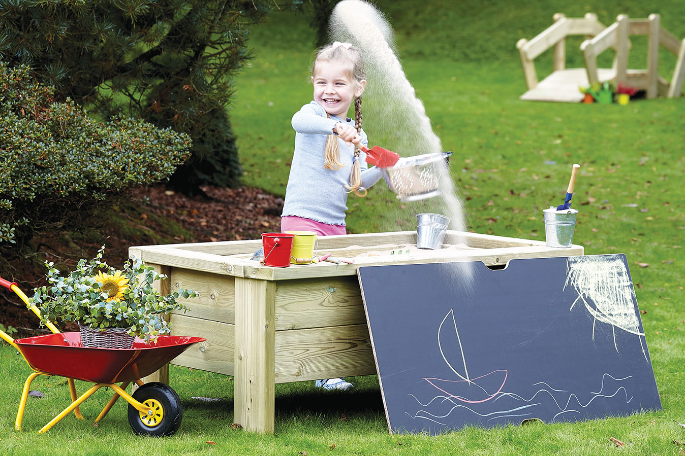 Raised Sandpit With Wooden Lid | Eduspace Supplies