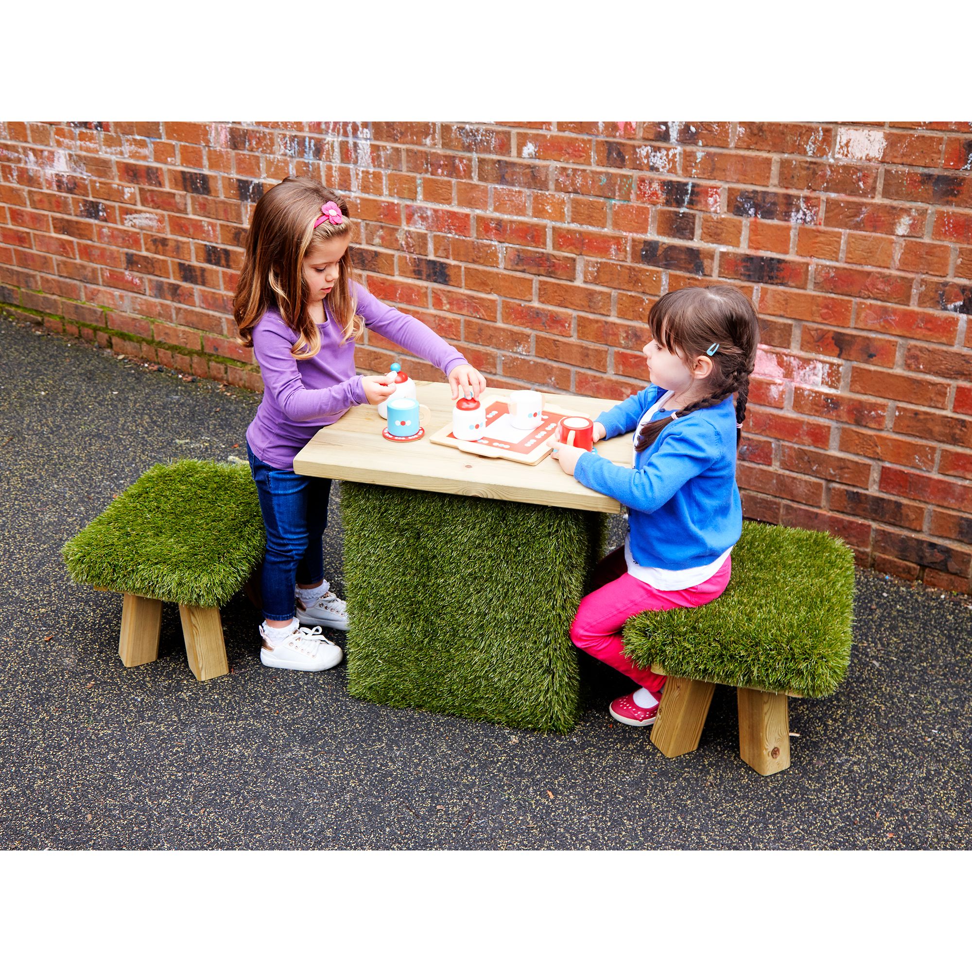 Elf Table And Seats | Eduspace Supplies