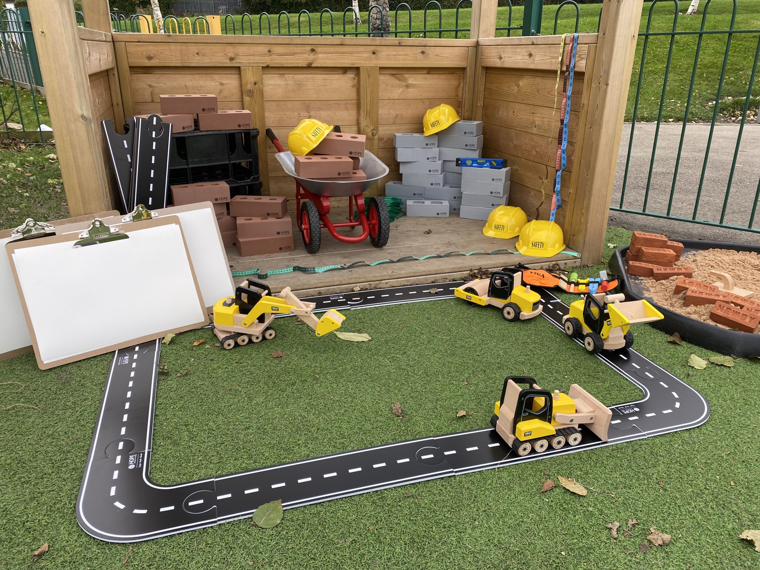 Construction Front End Loader | Eduspace Supplies