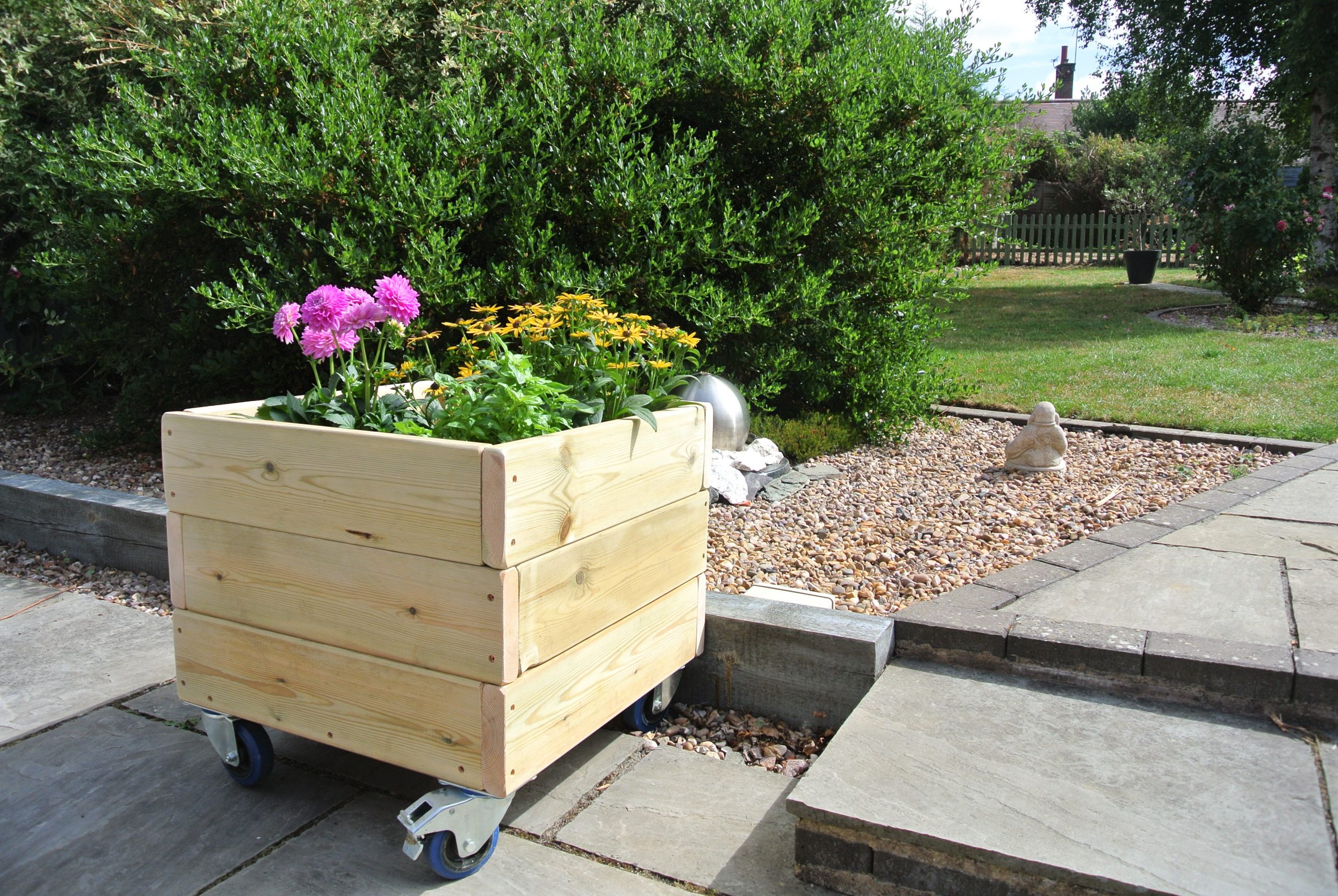 Square Planter on Wheels | Eduspace Supplies